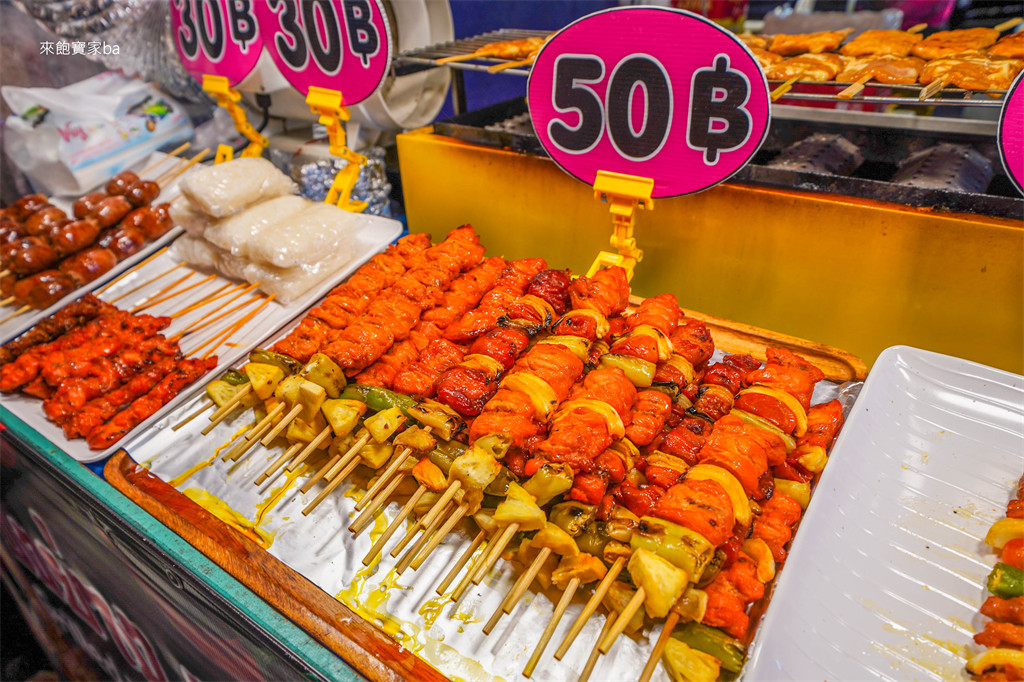 【泰國芭達雅】芭達雅飛機夜市Runway Street Food Pattaya｜芭達雅最新夜市，將飛機駛進夜市！ @來飽寶家ba