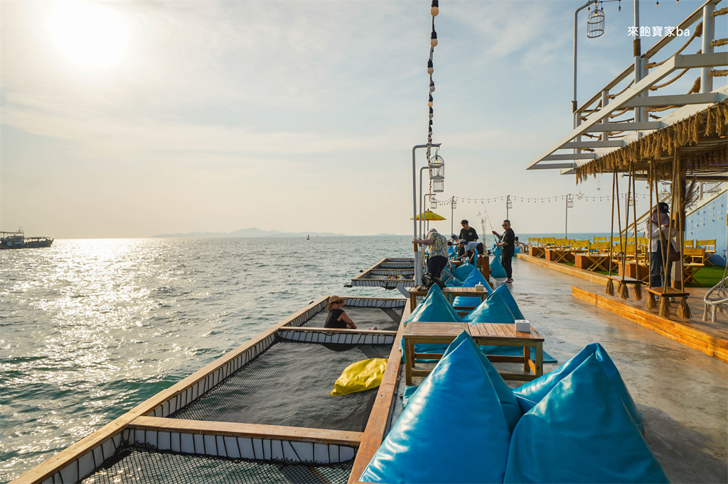 泰國芭達雅【Tappia Floating Cafe】海上漂浮咖啡廳~墨水漂流賞夕陽釣魷魚 @來飽寶家ba